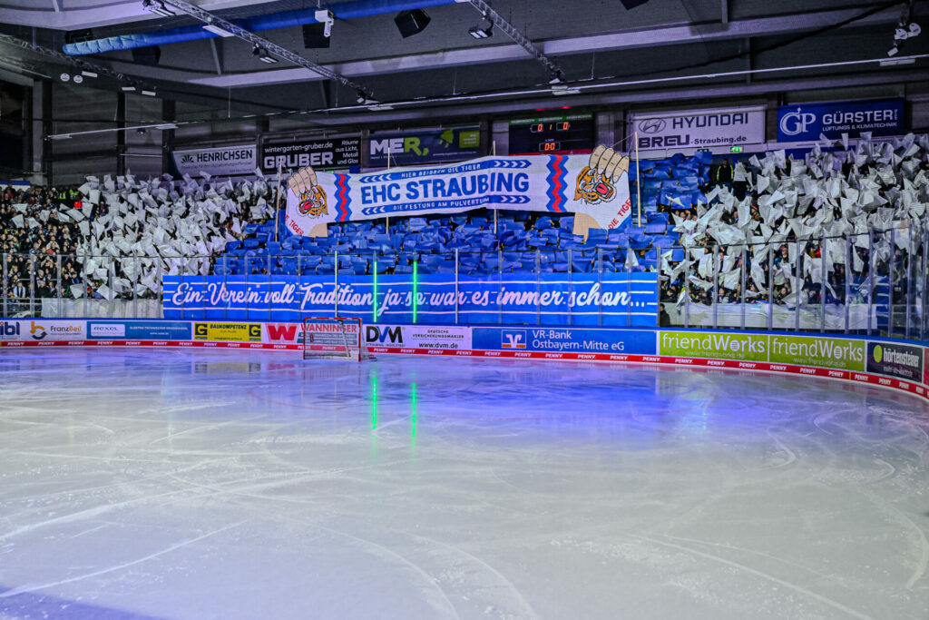 Wie entstehen Fan-Choreos? - Straubing Tigers